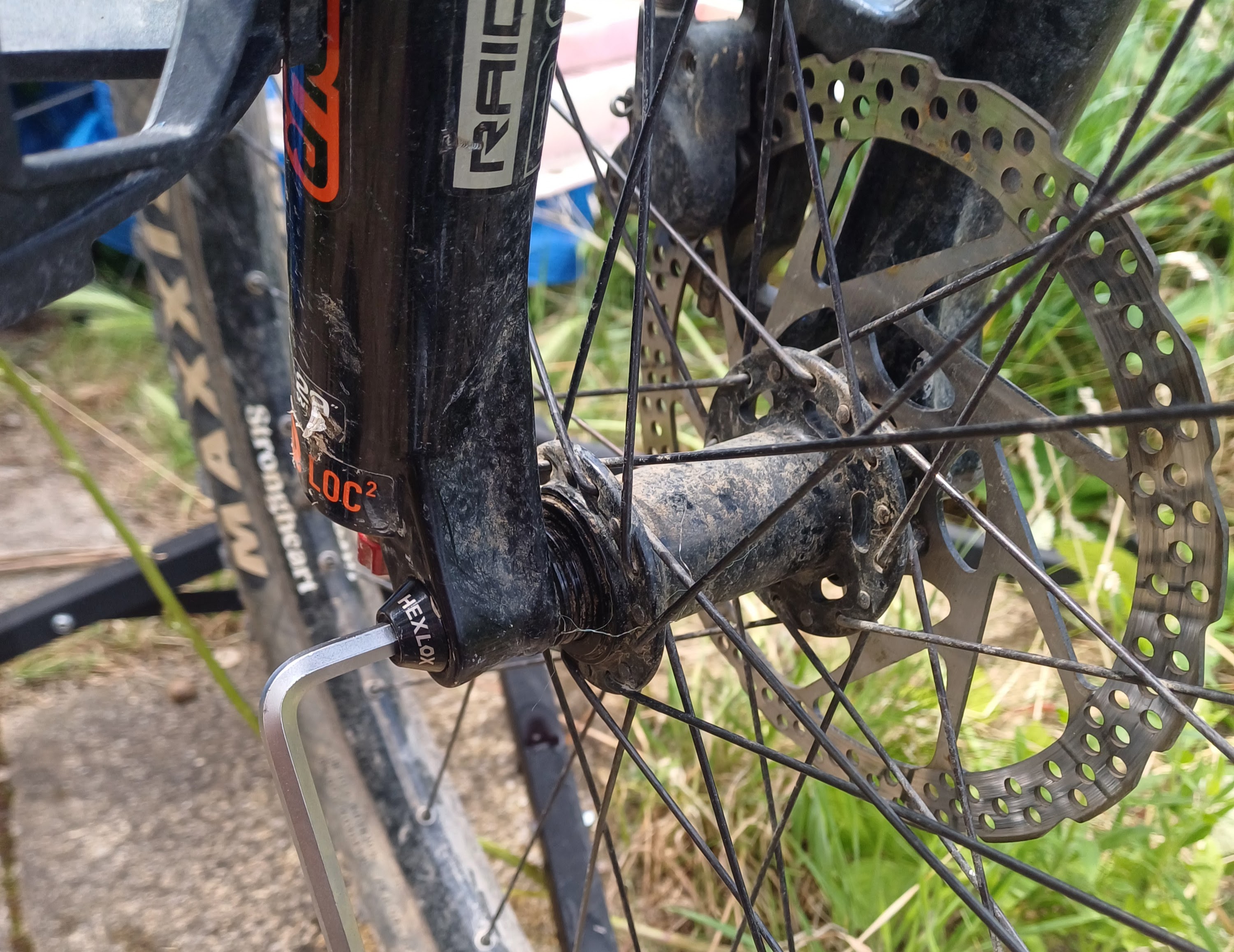 A permament fix for stuck/broken Suntour Q-Loc suspension fork thru ...